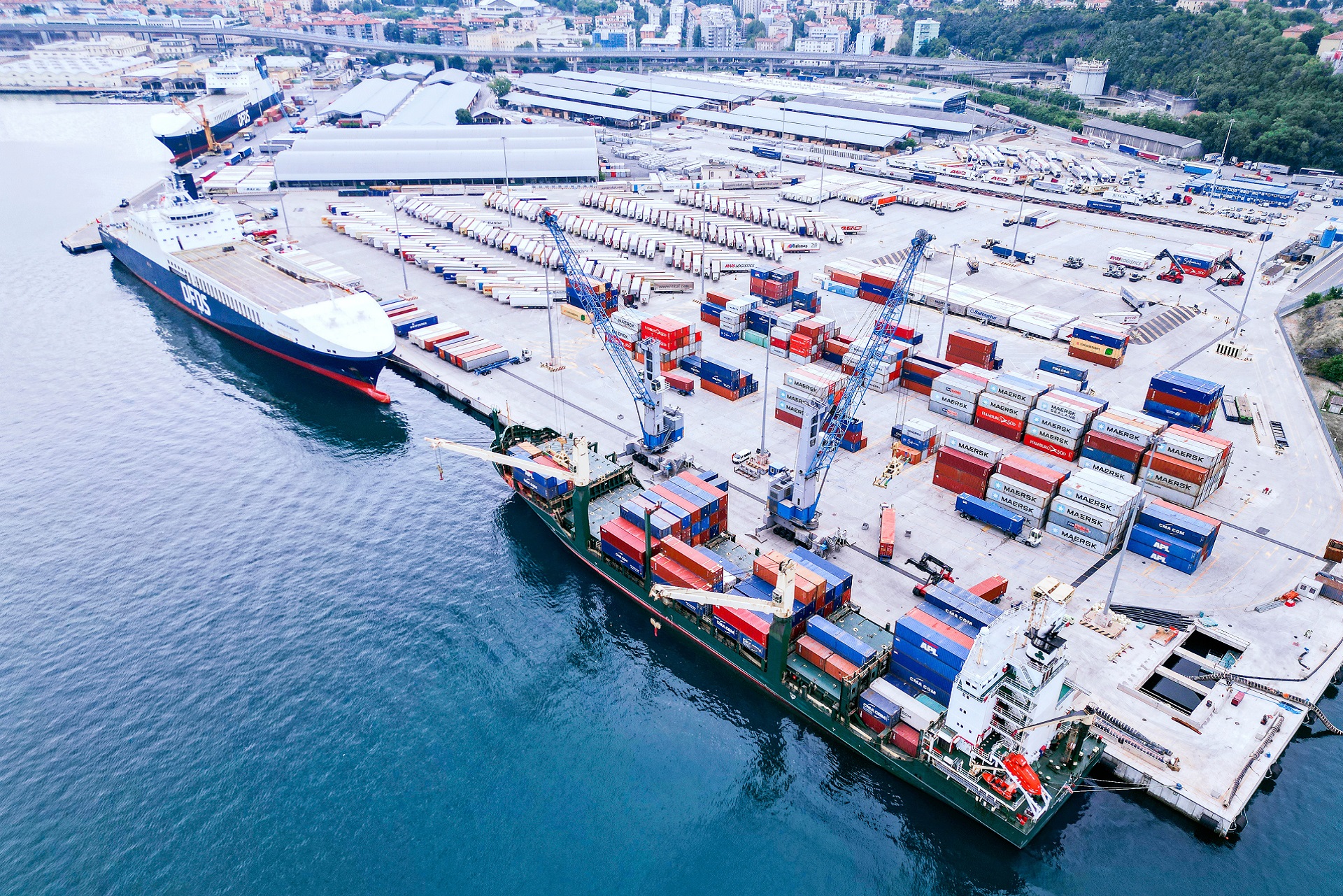 Home - HHLA PLT Italy